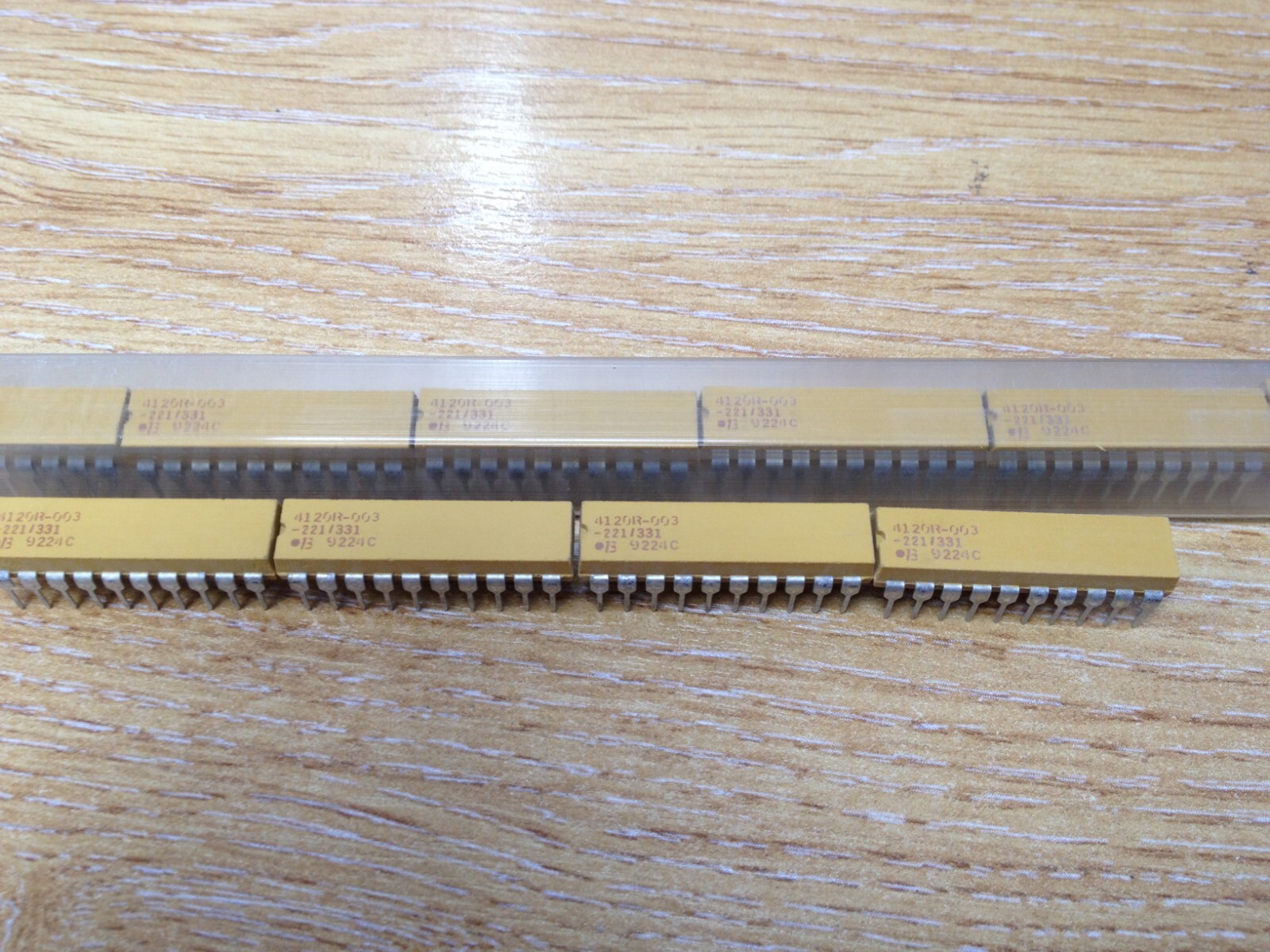 pcs Bourns 4120R-003-221/331 Resistor Network 20-Pin DIP for sale ...