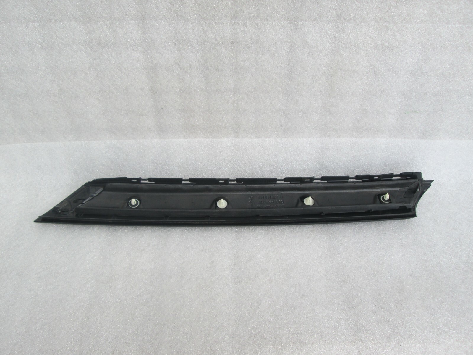 2017-2020 Mini Cooper Left Pillar Molding Retainer Plate 51137390103 ...