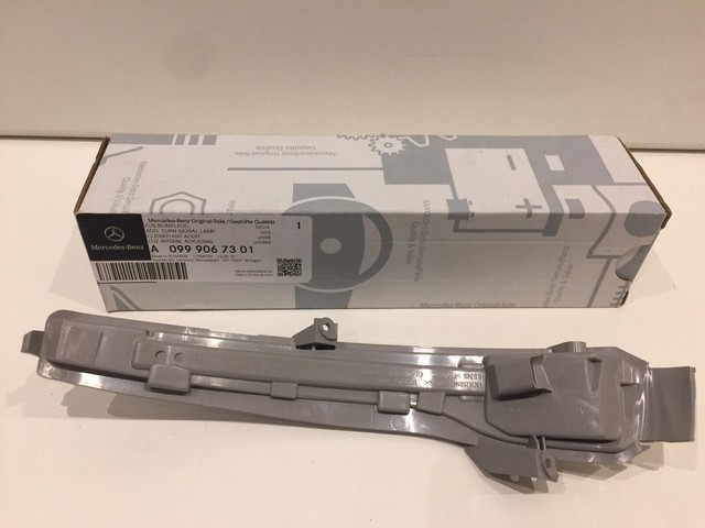 MERCEDES Genuine W205 C Class LH Mirror Repeater Indicator Lamp ...