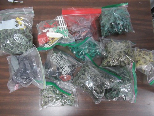 Army men and other toy soldiers OVER 2 1/2 POUNDS China | eBay