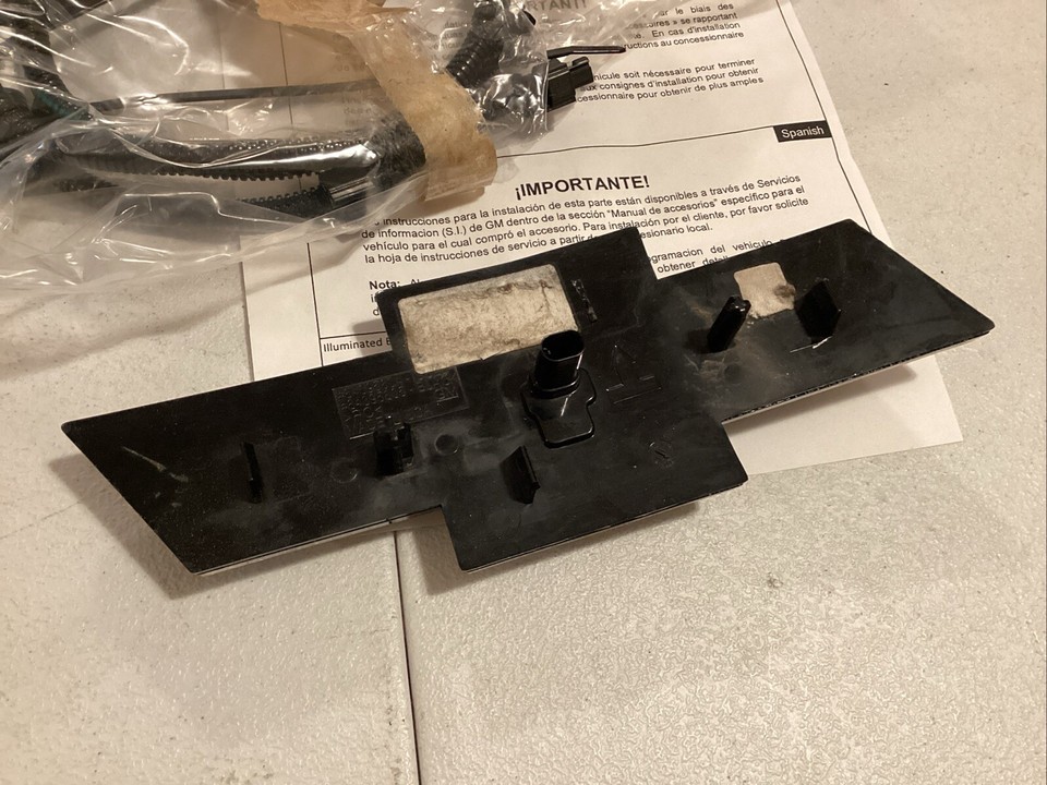 2021-2024 Chevy Suburban & Tahoe Illuminated Bowtie Emblem And Wiring ...