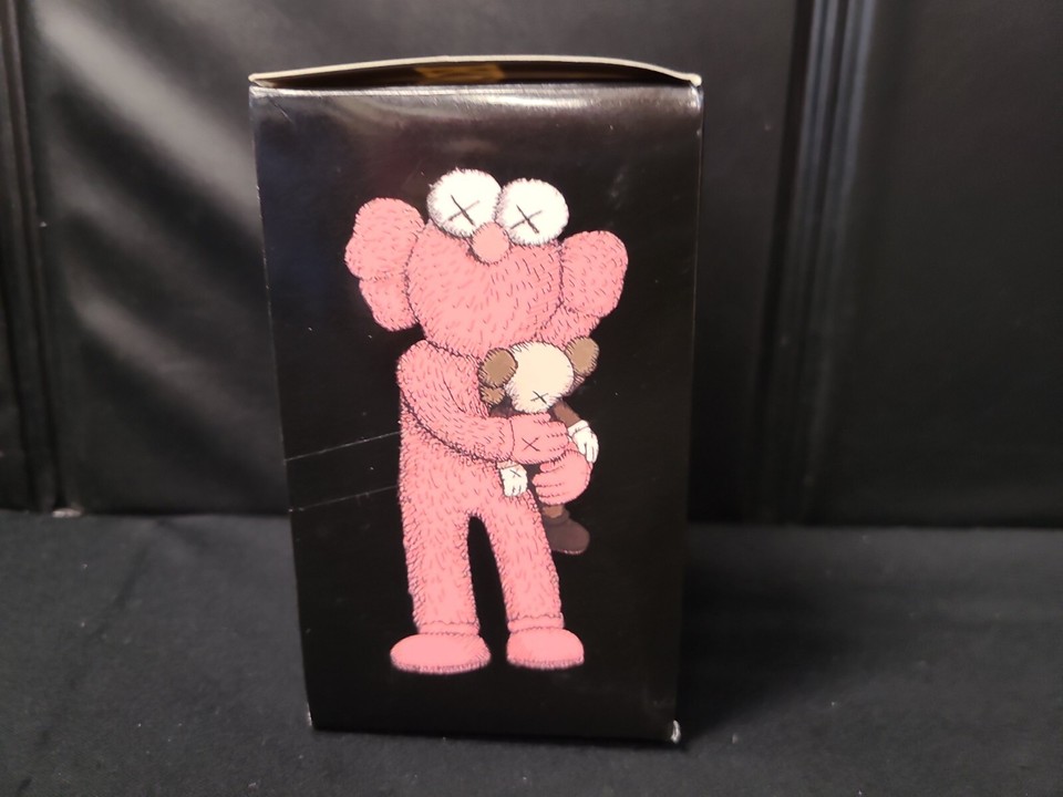 KAWS Vinyl New Sitting Collectible Action Figure Gray Shaking Head Toy ...