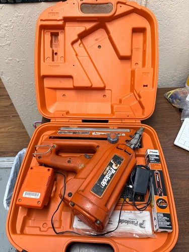 Paslode 900420 Cordless IMCT Framing Gun Nailer with Hard Case/ For ...