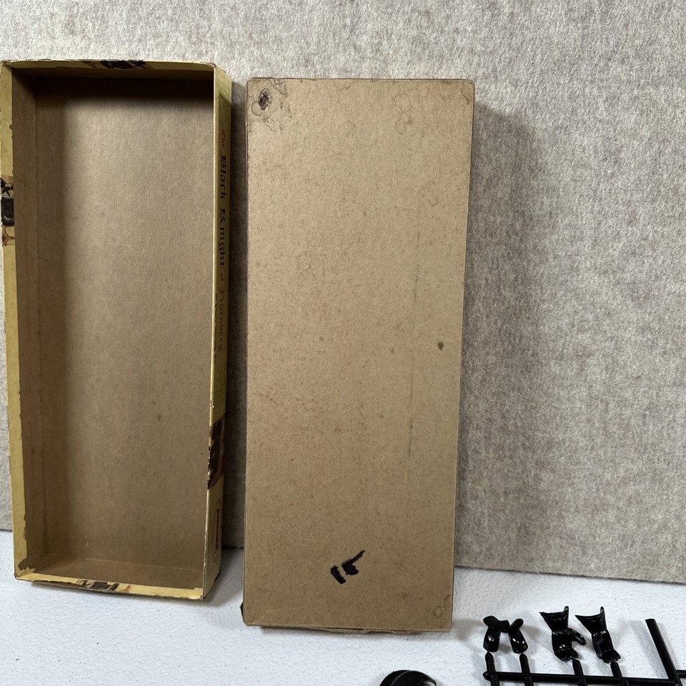 Aurora “The Black Knight of Aurnberg” Vintage 1965 1/8 Scale Model Kit ...