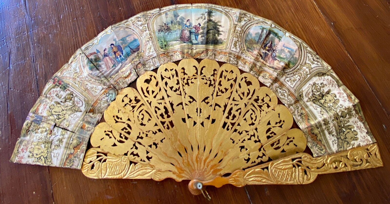 Antique Italian Hand Painted Fan with Carved Sticks X… - Gem