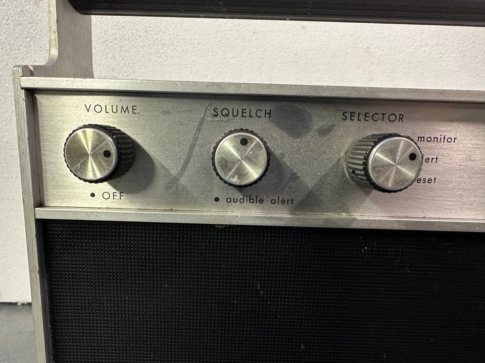 Federal Sign and Signal Corp Model Ten Ten Fire Department Radio ...