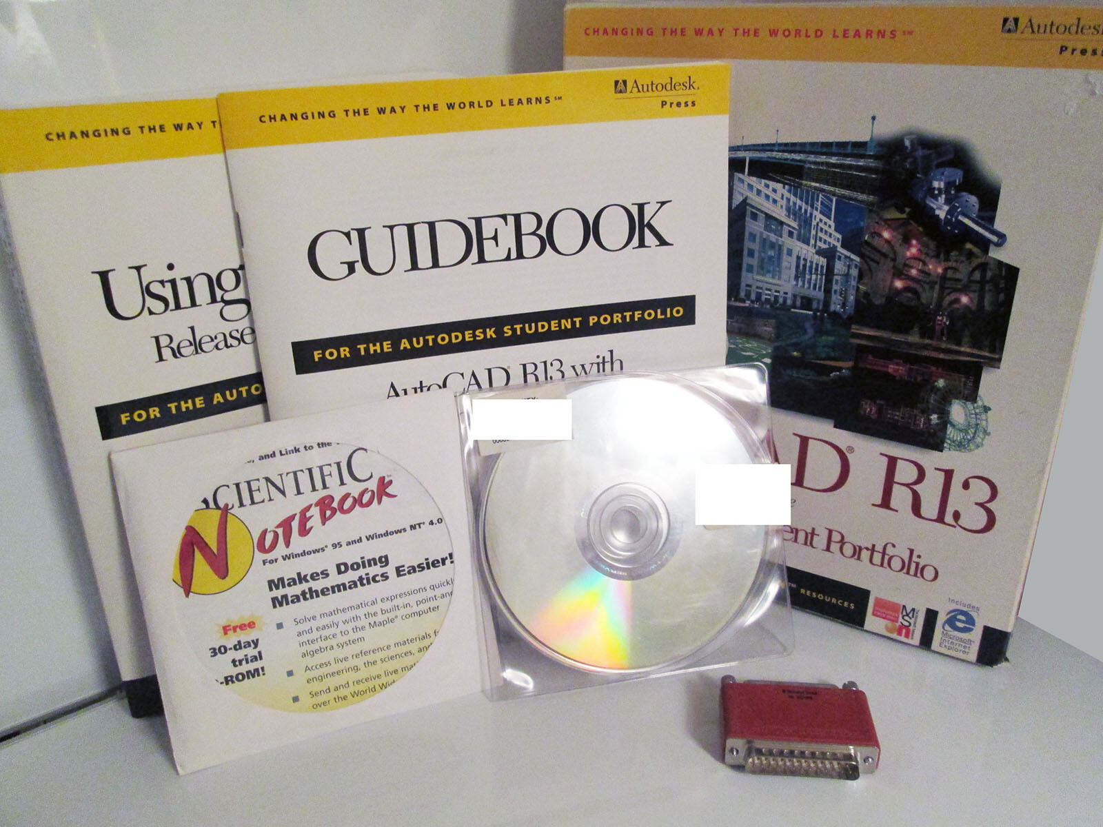 Autocad R13 R13c4 & Autovision R2c4 Software w/Manuals Boxed Vintage ...