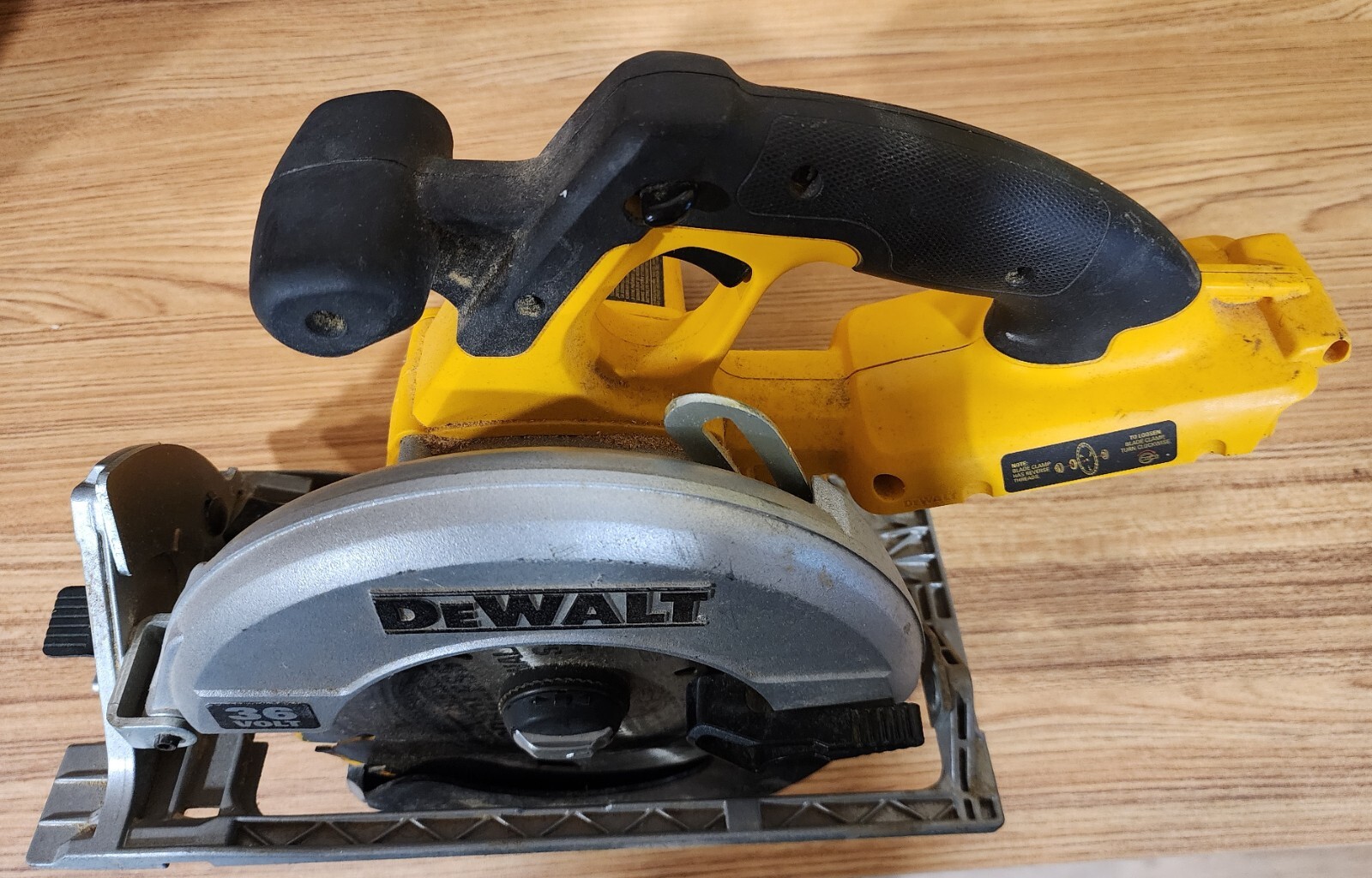 DEWALT DC300 36v Cordless 7-1/4" 184mm Circular Saw Bare Tool for sale ...
