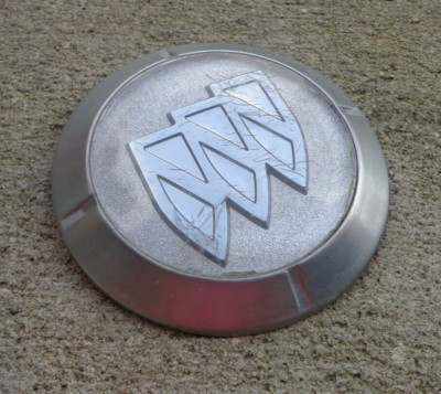 Buick grill emblem badge decal logo symbol front Rendezvous OEM Genuine ...