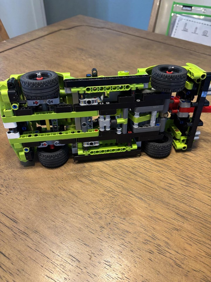 LEGO Technic Ford Mustang Shelby GT500 Building Set, Pull Back Drag ...