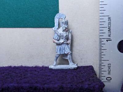 The Old Guard Yan Kor Y2 Heavy Infantry Pikeman, in full armour ...