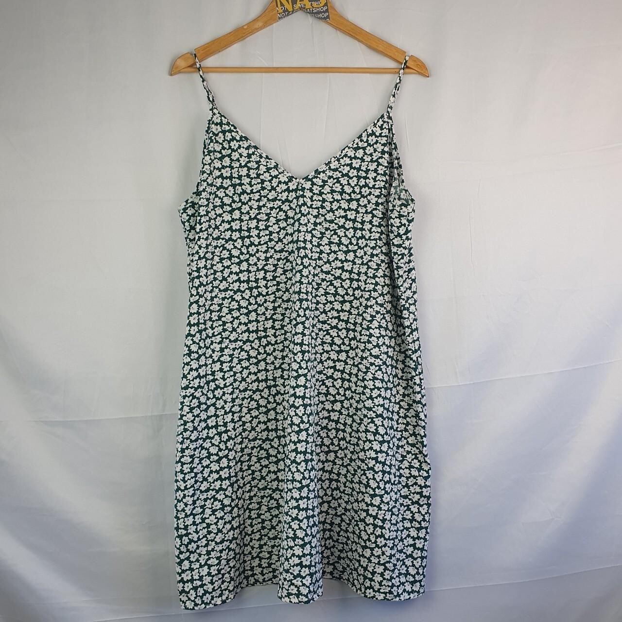 green white floral slip dress shein curve size XL - Gem