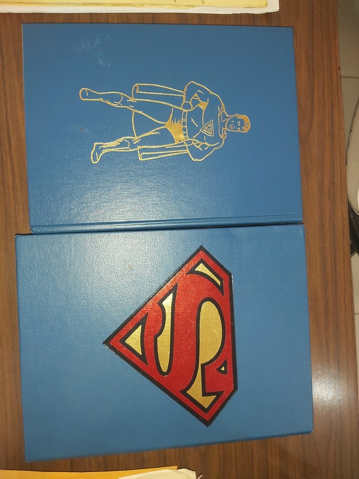 Superman lot signed by Stan Lee, Perez, Nolan, Delbo , Marcos + 6 + 8 ...