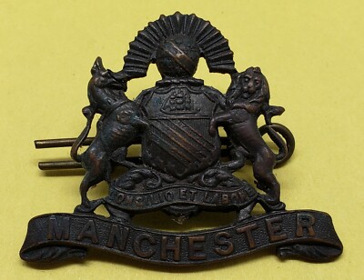 ORIGINAL WWII CONCILIO ET LABORE MANCHESTER BRONZE PIN PINBACK BUTTON ...
