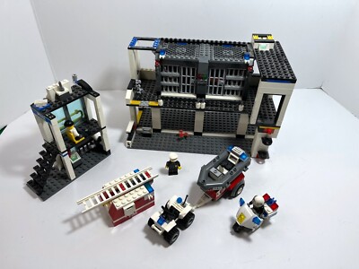 Lego Police Station 7744