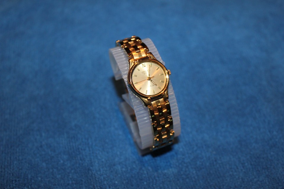 Citizen Womens Quartz WR50 2 Tone Gold Fashion Dress Watch | eBay