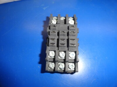 Connectors - 3 Pole Connector