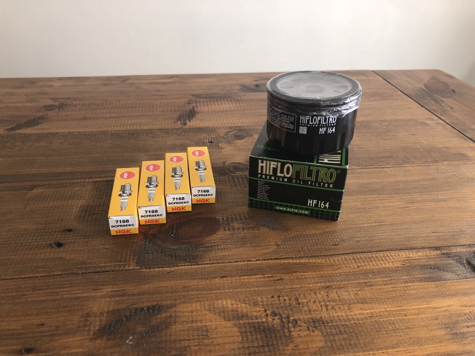 BMW R1200RT 2006-2009 Service Kit (HiFlo Oil Filter and NGK Spark Plugs ...