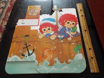 1974 Hallmark Raggedy Ann and Andy Gift Box Boat Colorful Design Nice ...