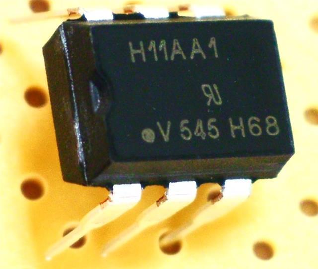5 x Vishay H11AA1 AC Input, Transistor Output Optocoupler, Zero ...
