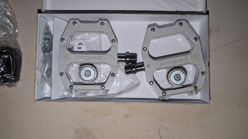 Magped Ultra-2 Magnetic Ti Pedal 150N Gray | eBay