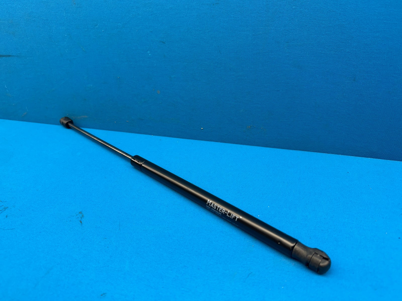 Set of 2 - Stabilus 4528QG Master-Lift High Pressure Gas Support Struts ...
