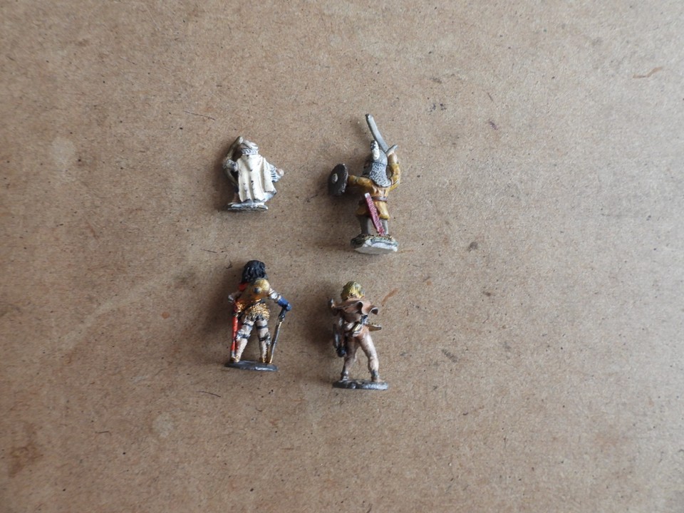 vintage Citadel Warhammer fantasy preslotta figures Female fighters ...