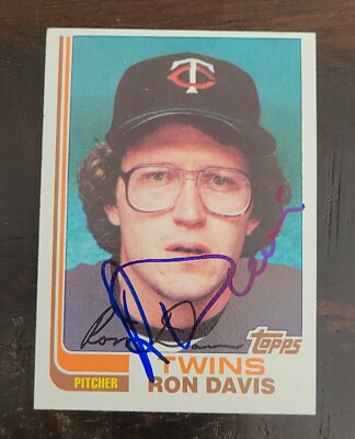 RON DAVIS Signed 1982 Topps Traded #25T Minnesota Twins Card Autograph ...