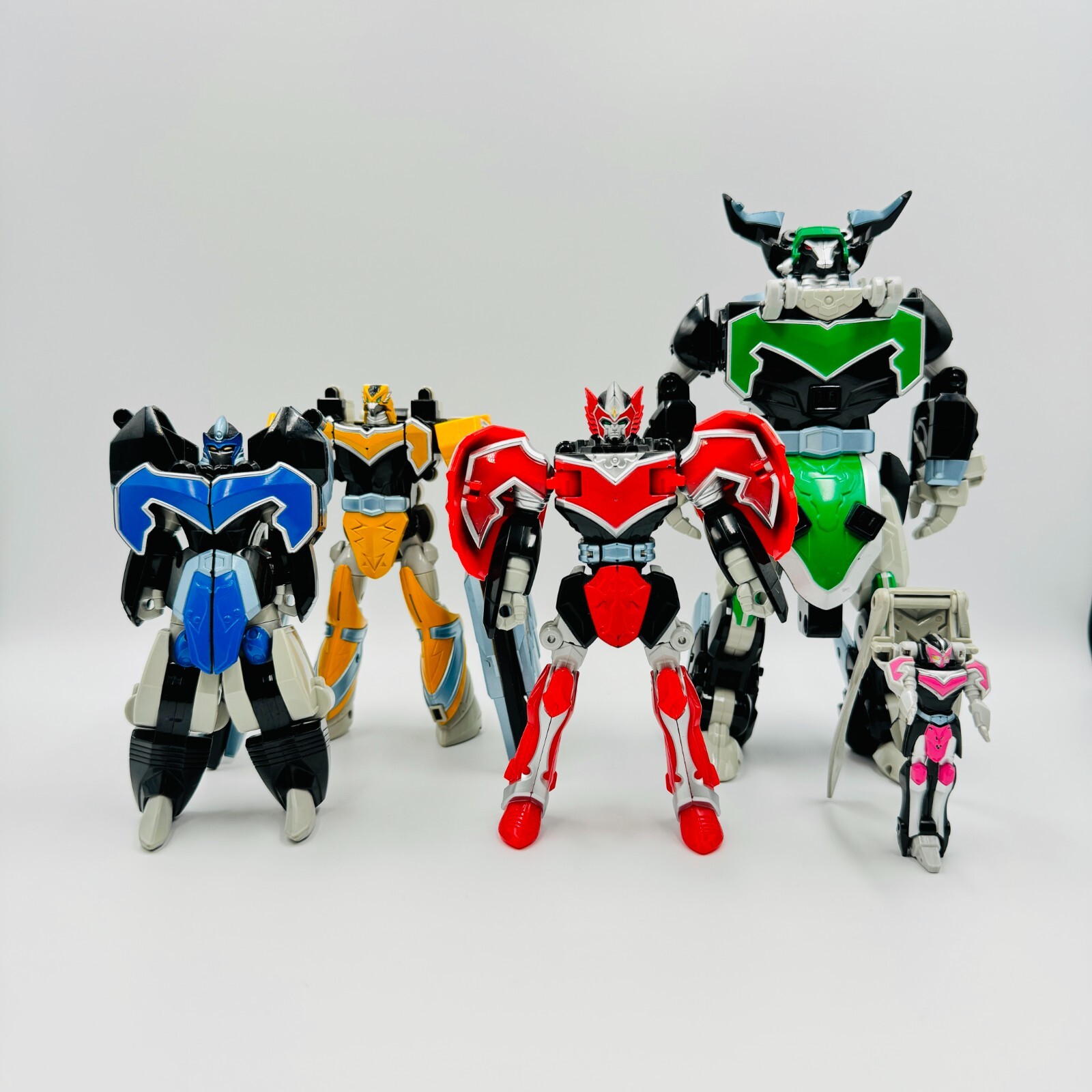 Power Rangers Mystic Force Magiranger DX Magi King Bandai Megazord Toy ...