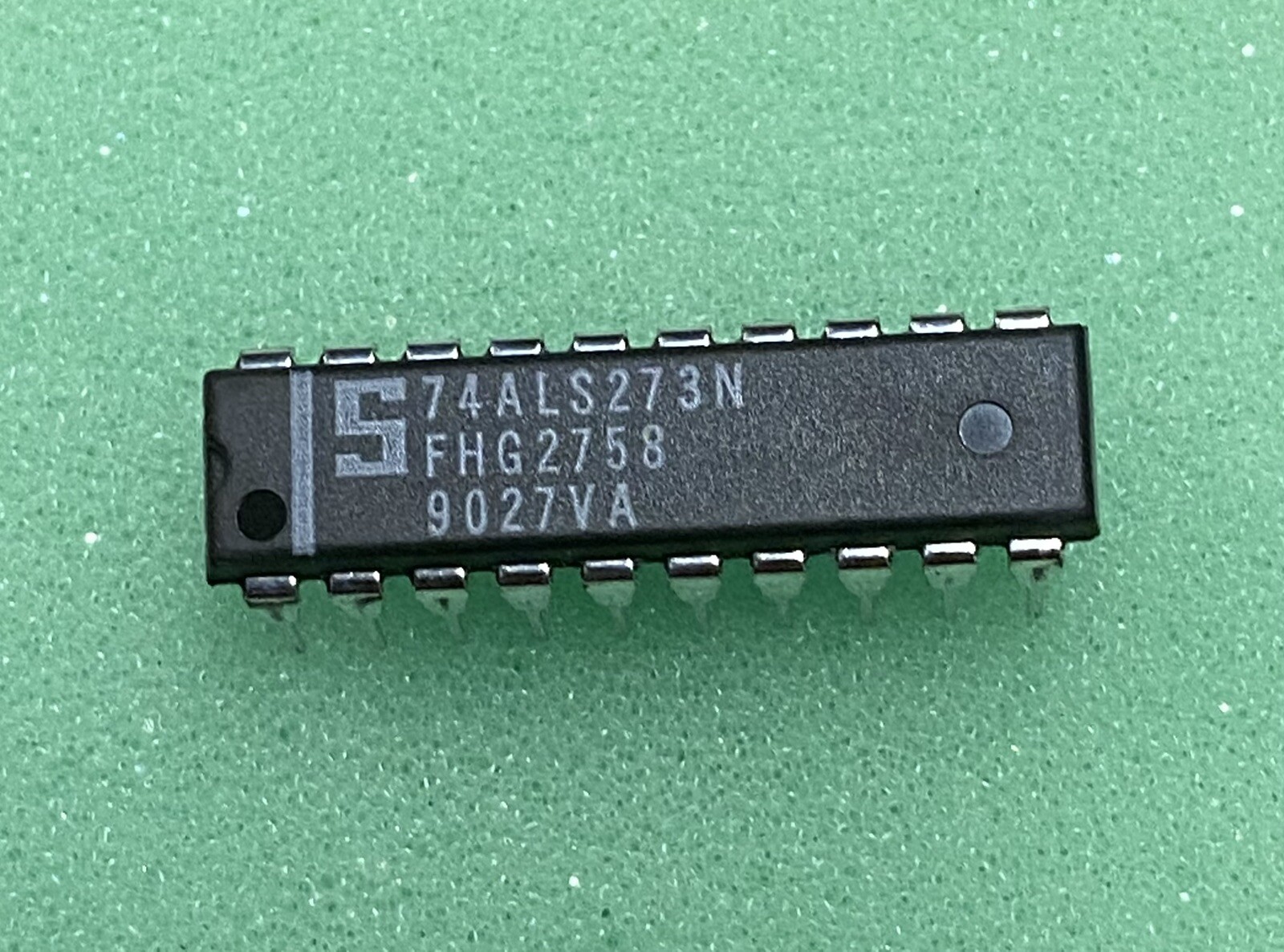 NEW SIGNETICS 74ALS273N Octal D-Type Flip-Flop NOS | eBay