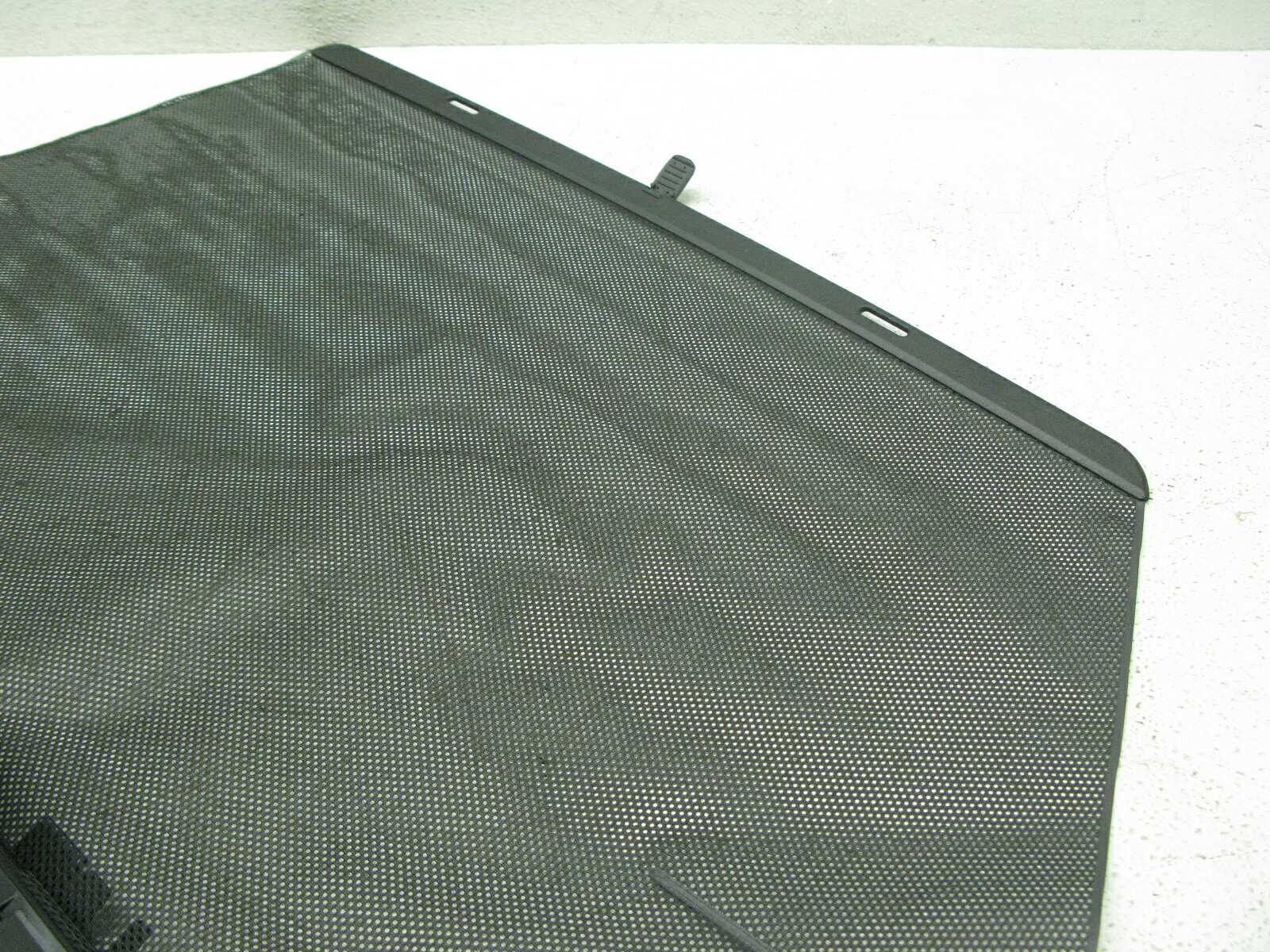 07-13 BMW E70 X5 RIGHT REAR DOOR RETRACTABLE WINDOW UV SUN SCREEN SHADE ...