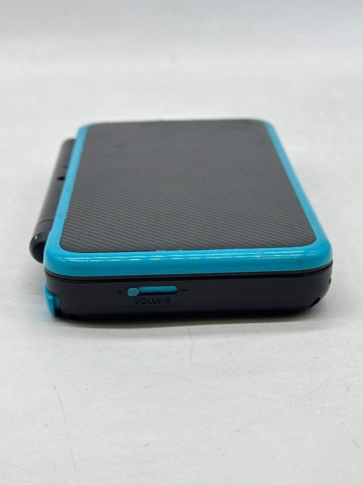 Nintendo New 2DS XL Blue Black Handheld Console - Marks on Display | eBay