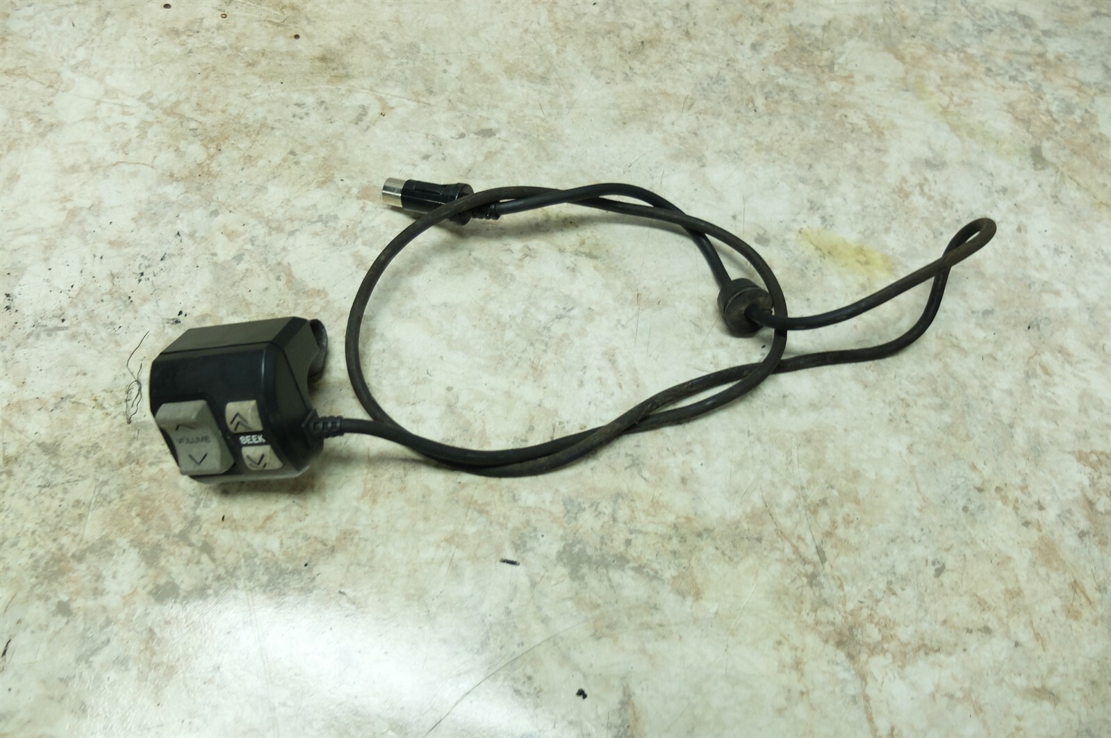 96 BMW R1100RT R 1100 RT 1100RT radio control seek switch controller ...