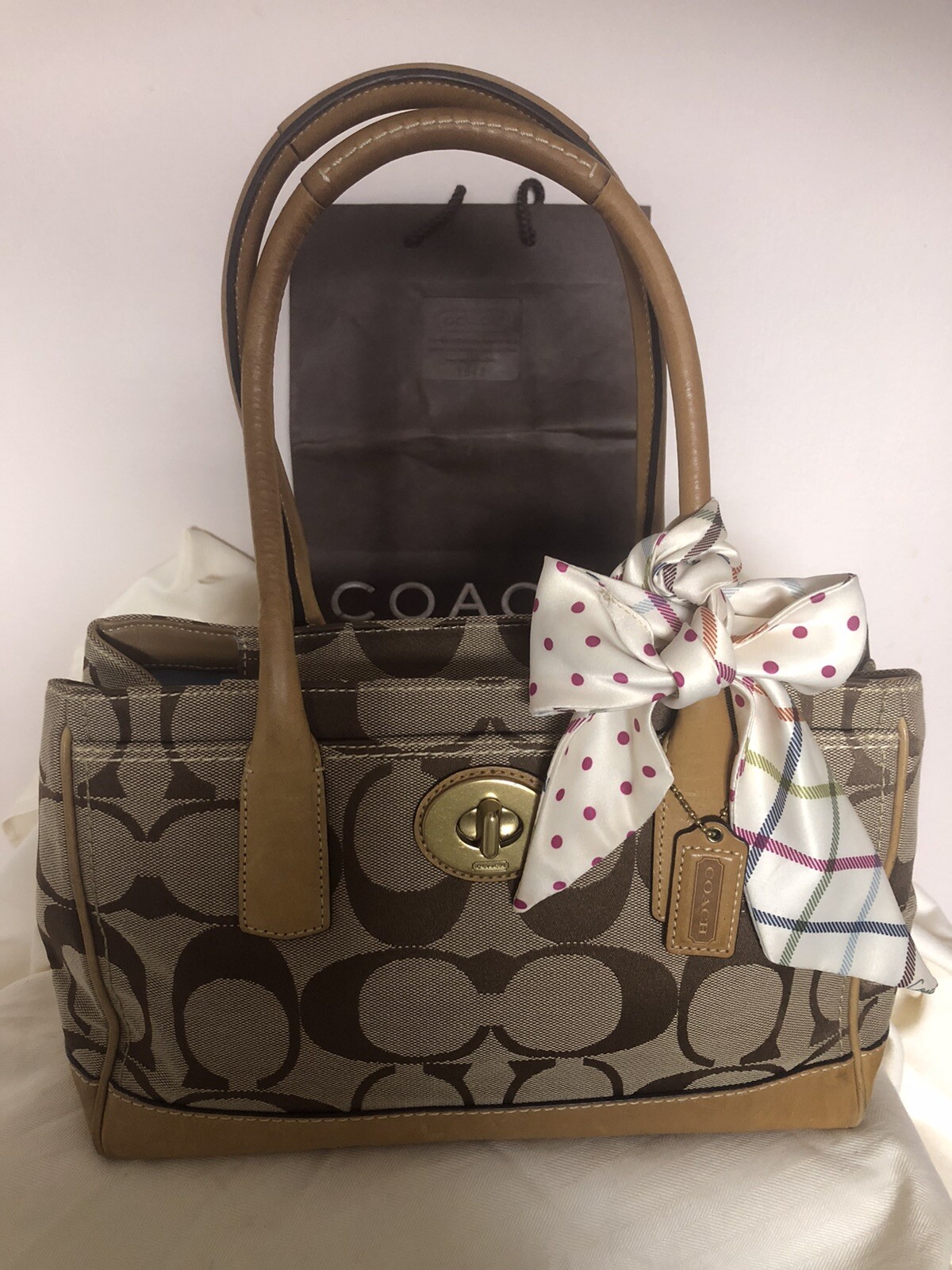 COACH DESIGNER SIGNATURE BAG LARGE AUTHENTIC $400 - Gem