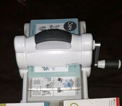Sizzix Big Shot Machine Bundle + 6 Dies inc Boxed Emily Humble Flower ...