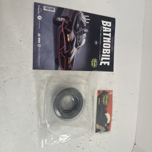 ISSUE 41 FANHOME BUILD THE 1996 BATMOBILE TV SERIES BATMAN CAR 1/8 ...