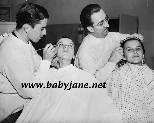004 BILLY & BOBBY MAUCH TWINS AT STUDIO IN MAKEUP CHAIRS PHOTO | eBay