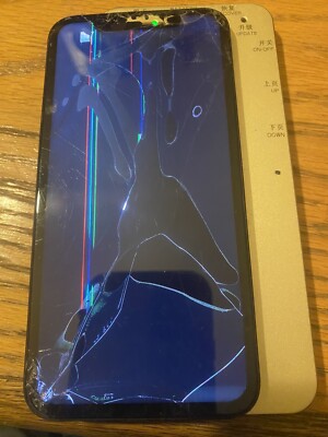 Apple iPhone 11 LCD Screen Digitizer Cracked Glass Bad LCD OEM ...