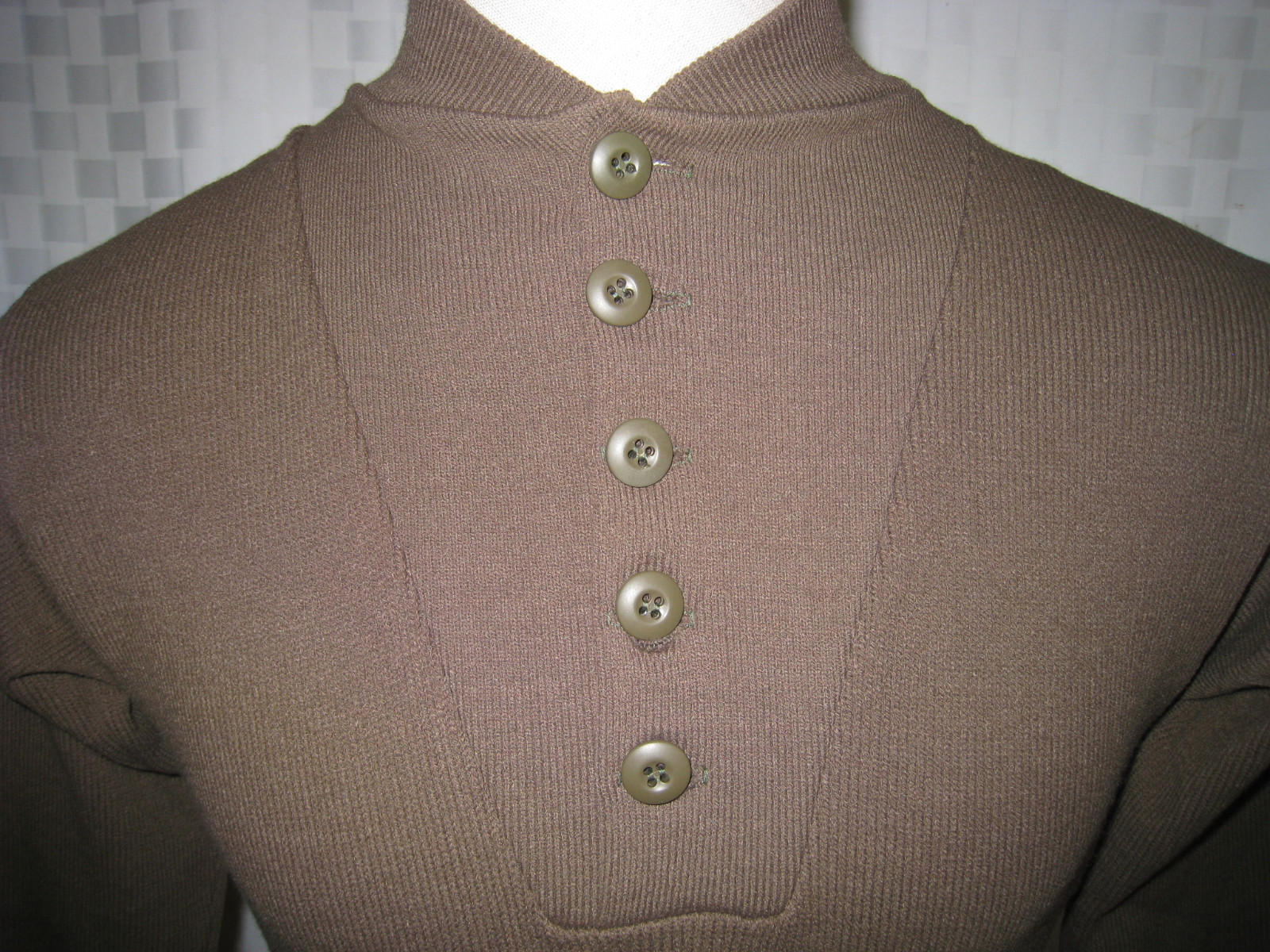 MITTS NITS INC. DSCP GARRISON COLLECTION MILITARY SWEATER SIZE 38- 40 ...