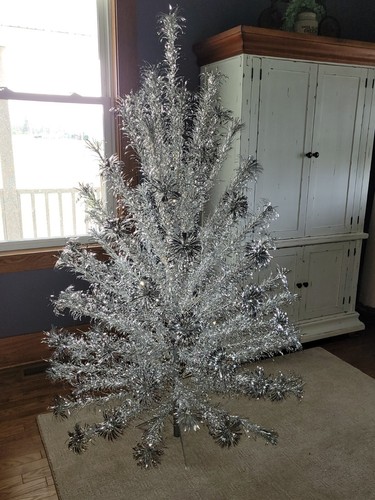 Vintage MCM Peco Silver 6' Deluxe Aluminum Christmas Tree 91 PomPom ...