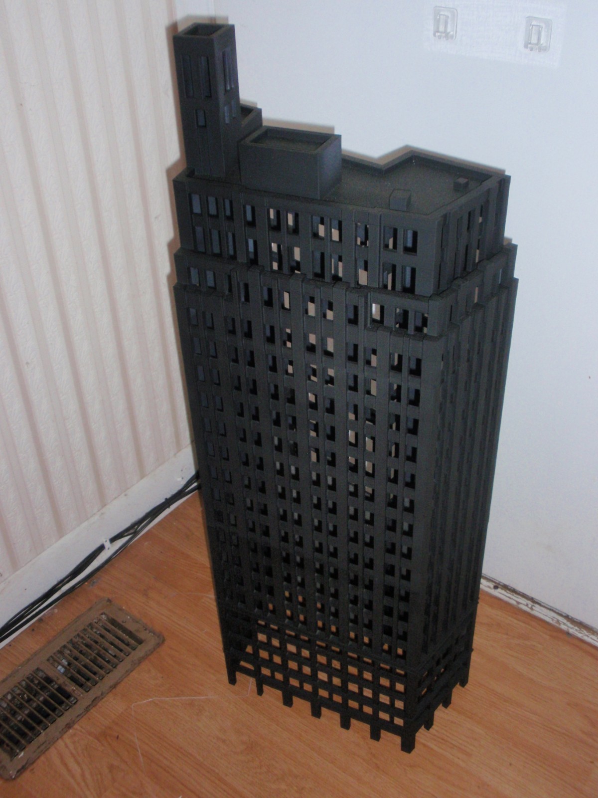 HO Scale Skyscraper - 853 Broadway - 34 1/2 Inches Tall ~SPRING ...
