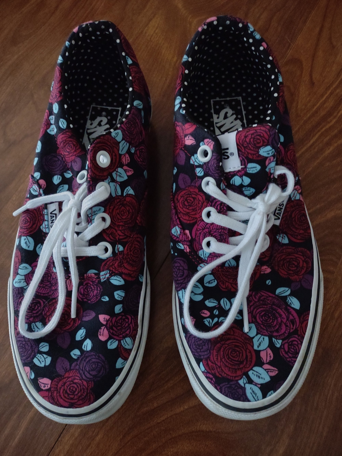 Vans Floral Off The Wall Black and Roses Ladies Sneak… - Gem