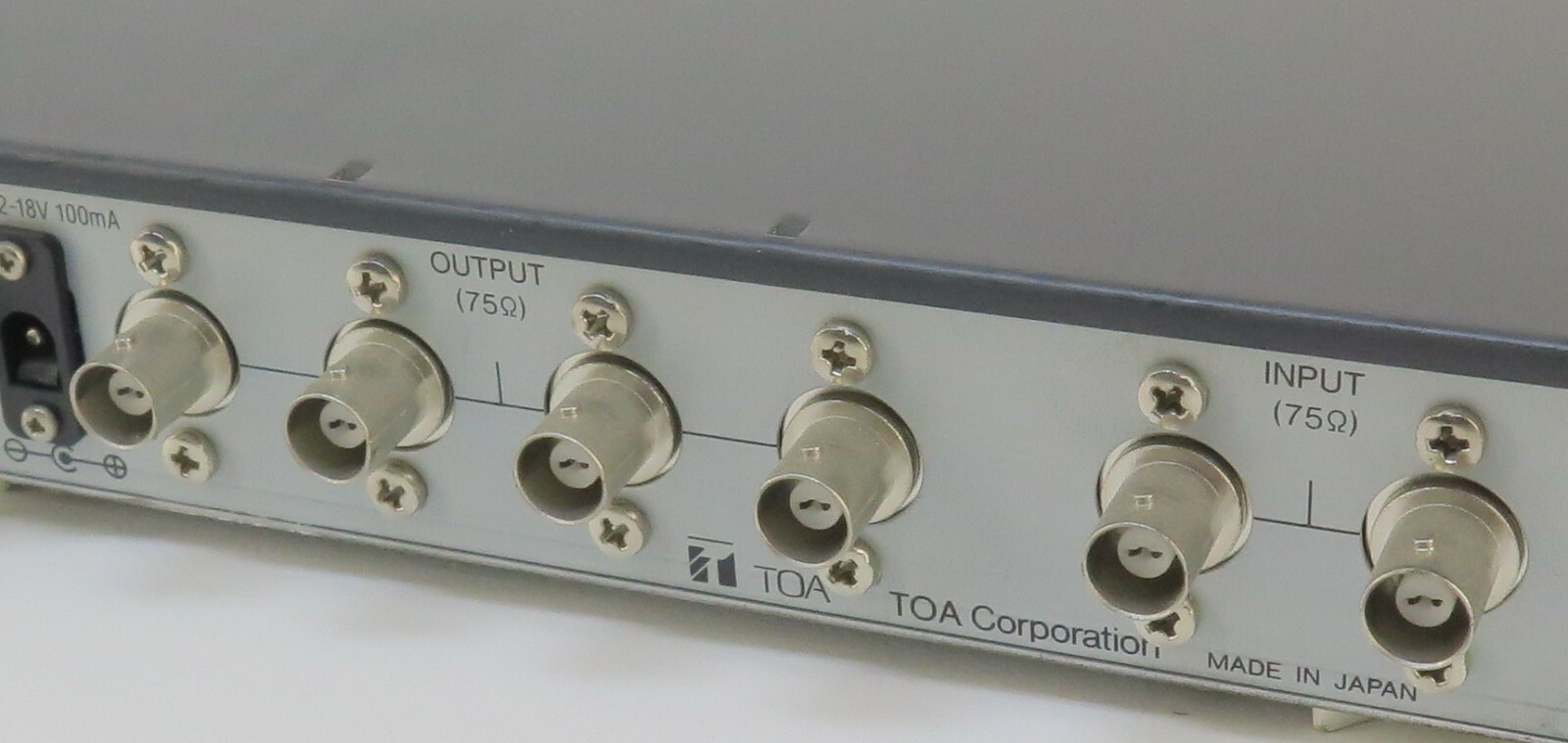 TOA WT-870 Wireless Diversity Tuner w/ WD-770 Antenna Distributor | eBay UK