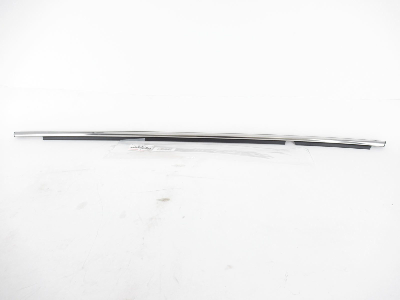 Genuine OEM Toyota 75730-0R030 Passenger Rear Window Sweep Belt Molding ...