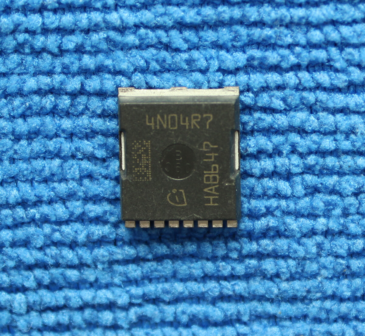 5pcs 4N04R7 IPLU300N04S4-R7 Integrated Circuit IC | eBay