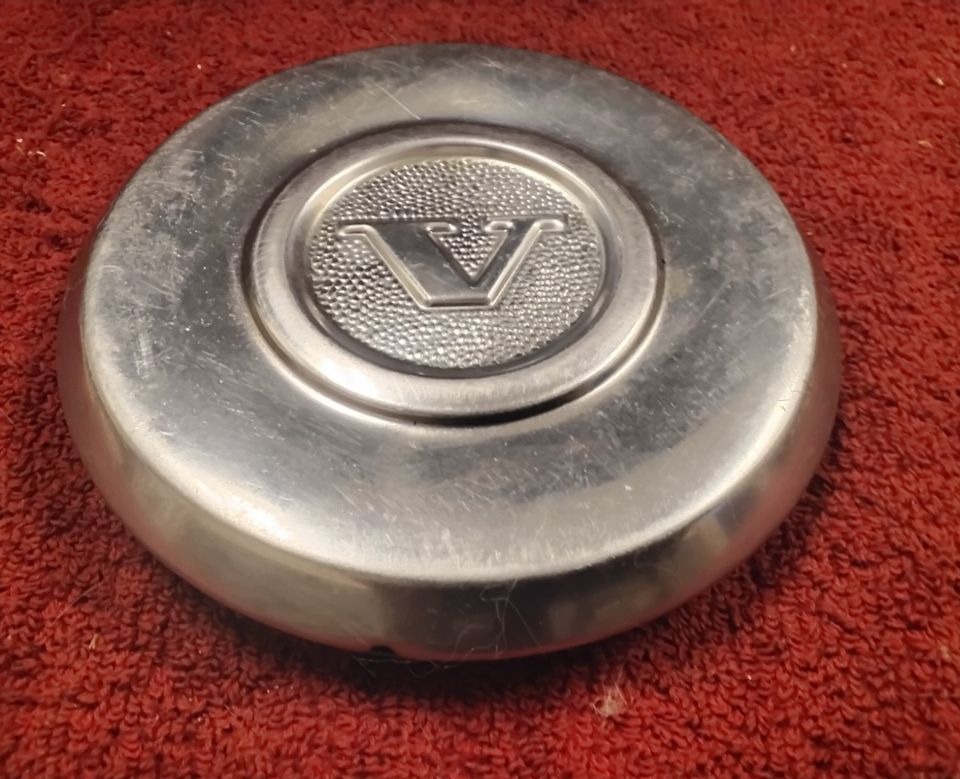 Vintage Volvo 240, 242, 244, 245, 260 : 1975-1993, 6.5 Inch Hubcap ...