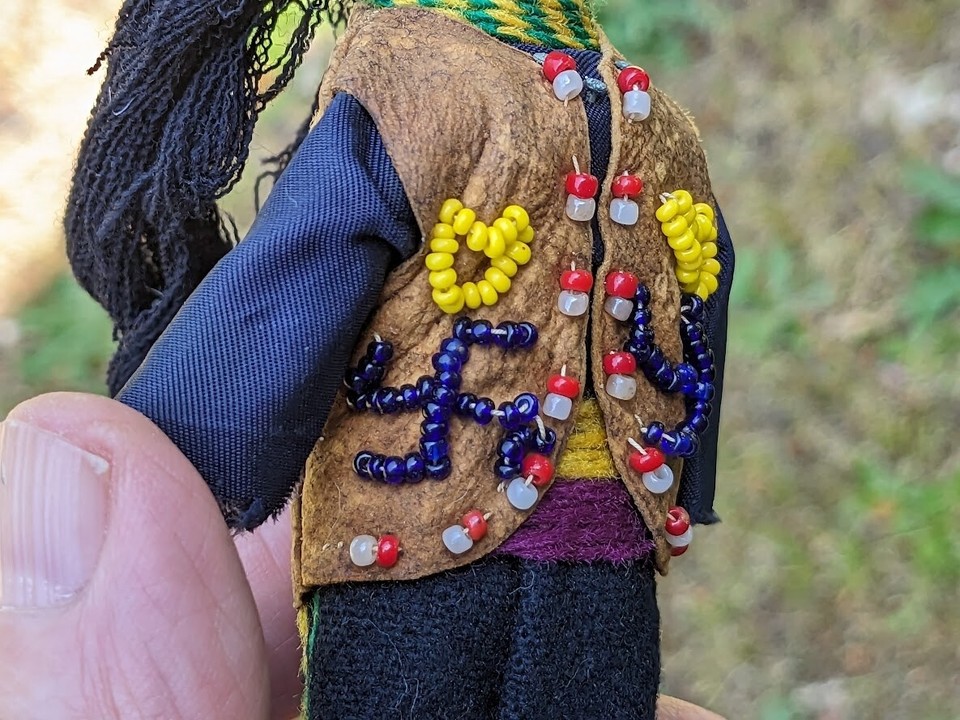 ANTIQUE NATIVE AM, YUMA INDIAN DOLL WITH. DOC.WHIRL LOG BEAD WORK | eBay