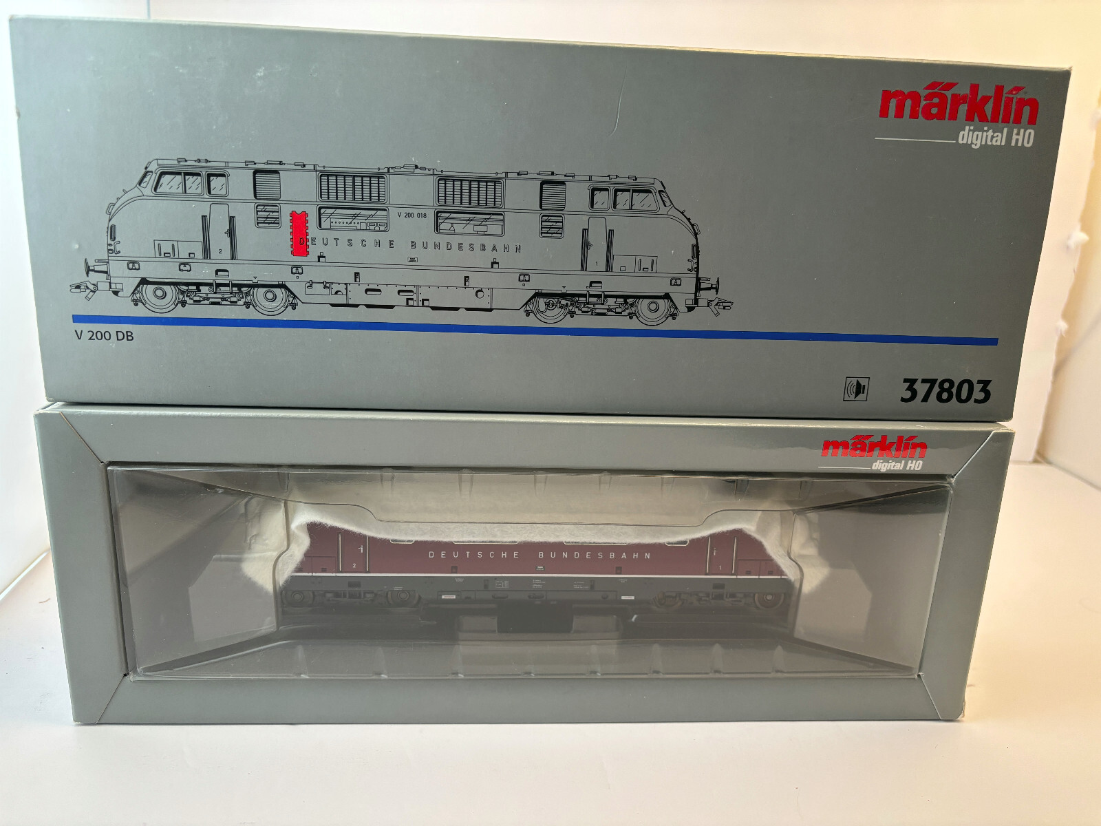 Märklin 37803 Diesel Locomotive HO Digital V 200 DB