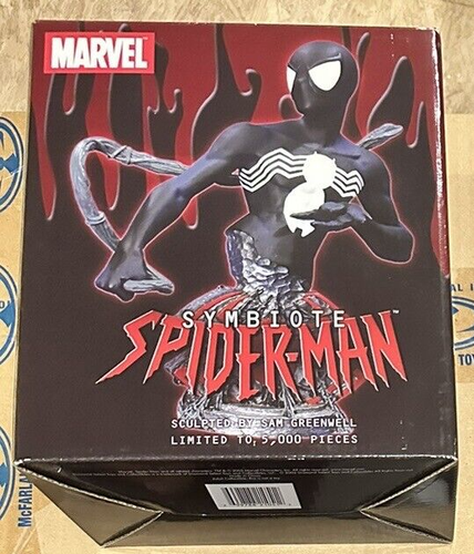 Dimond Select Marvel Black Symbiote Spider-Man Bust by Sam Greenwell ...