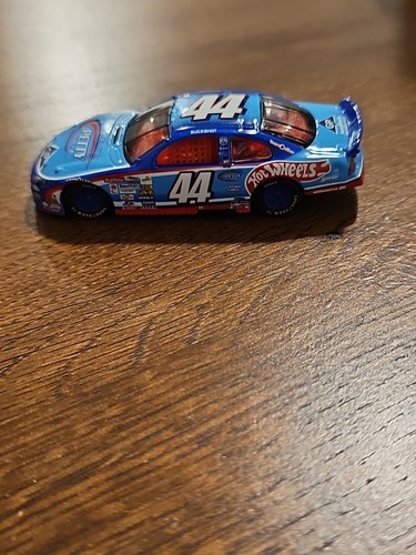 KYLE PETTY #44 Four Generations 1/64 HOT WHEELS RACING 2001 NASCAR ...
